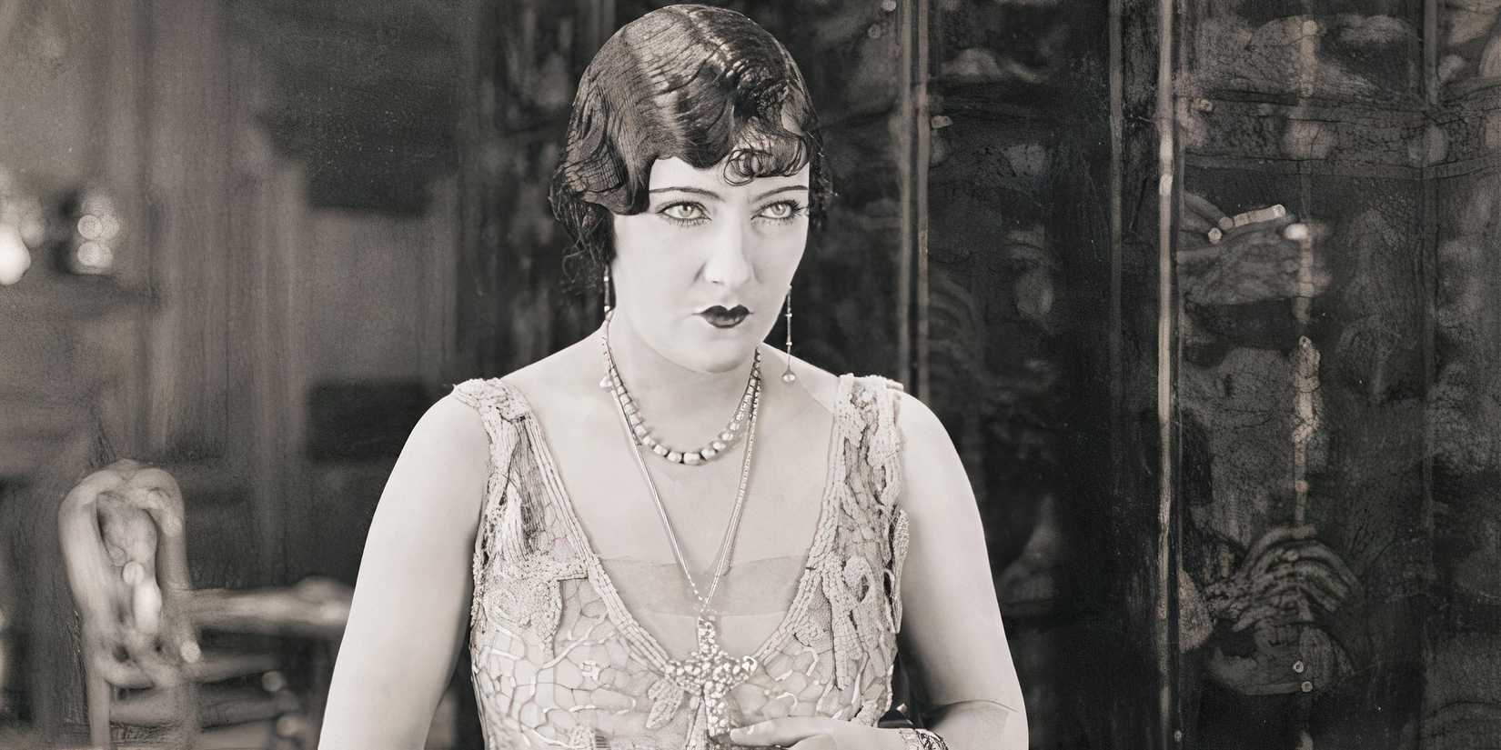 8 Reasons Why 'Sunset Boulevard' is The Best Film Noir of All Time