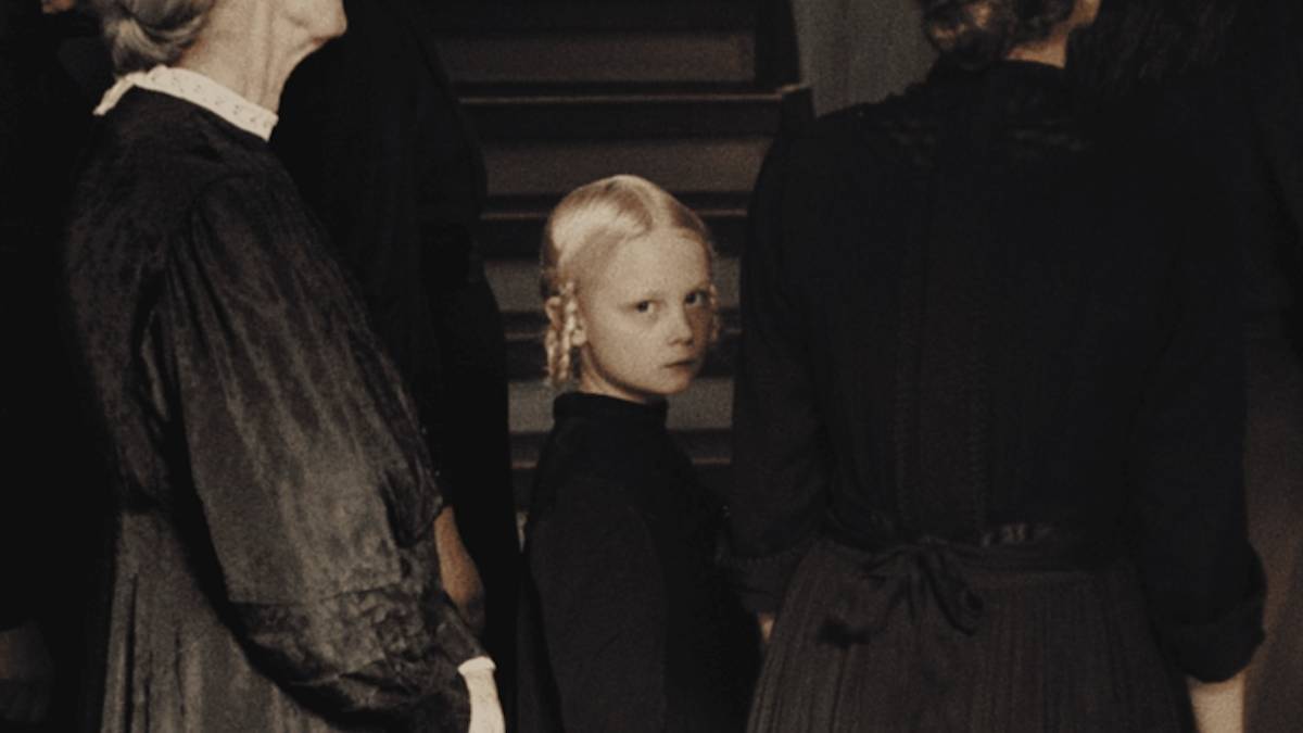 'Sound of Falling' Review: This Cannes Opener Is One of the Most Grim ...