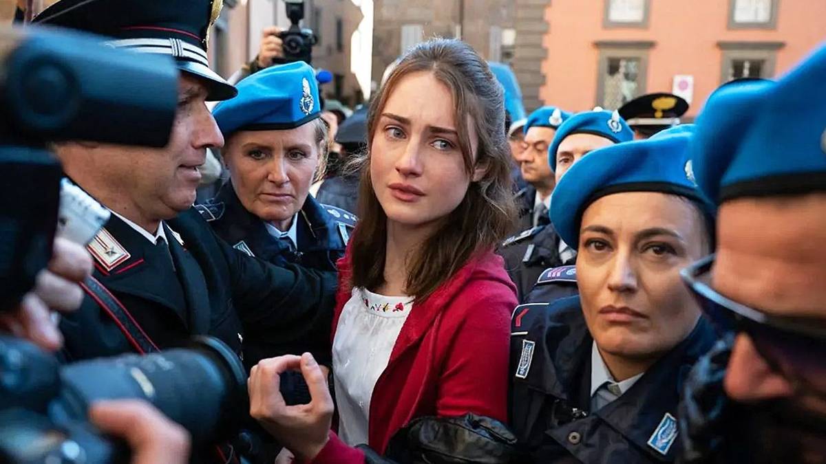 'The Twisted Tale of Amanda Knox' Review: An Infuriating Dramatized ...