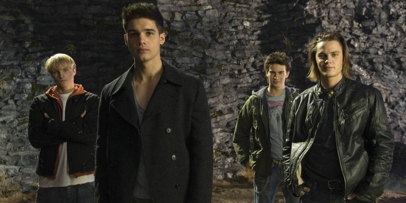 Taylor Kitsch Teases a More Complicated Season 2 of 'The Terminal List ...