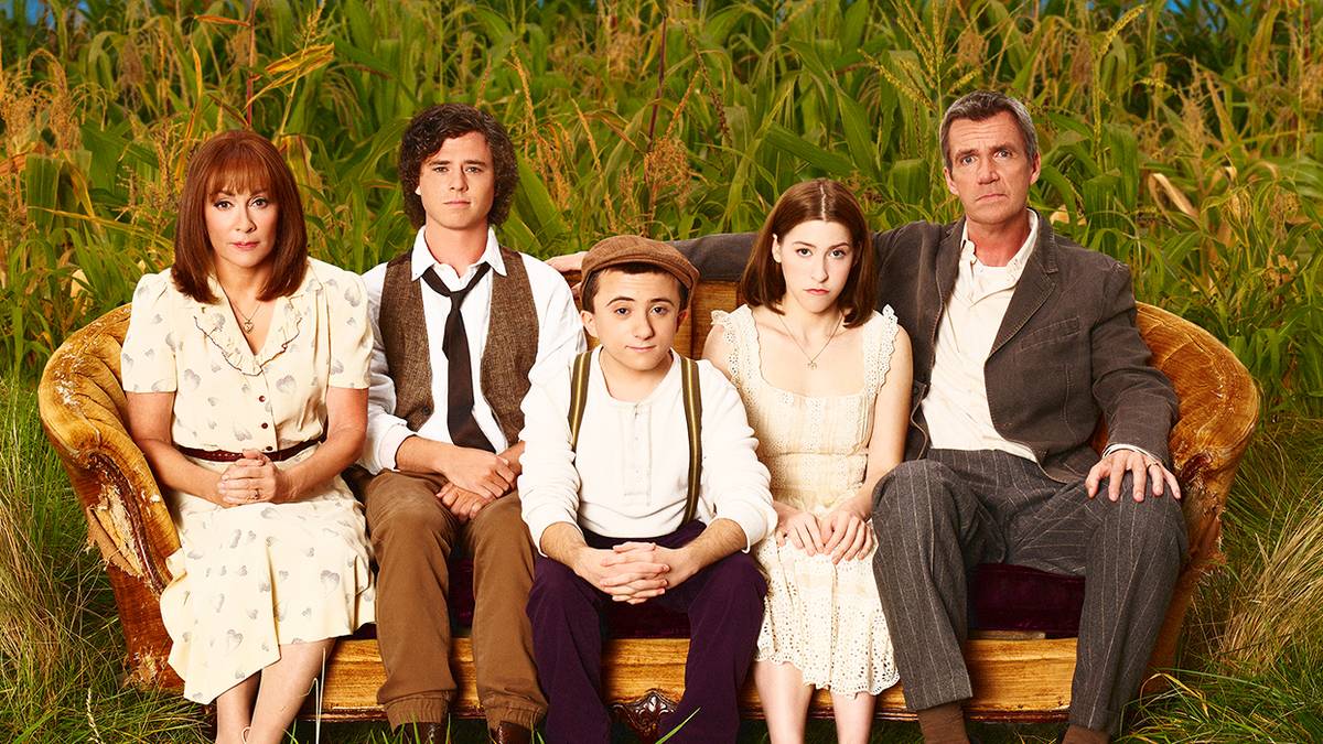10 Best Comedy Shows Featuring Big Families, Ranked
