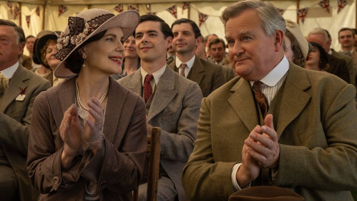 New ‘Downton Abbey: The Grand Finale’ Sneak Peek Reveals One of the ...