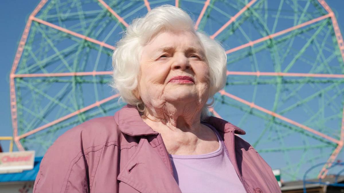 Scarlett Johansson's Directorial Debut 'Eleanor the Great': A Bold ...