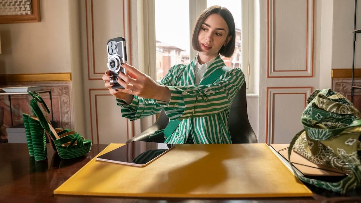 Emily Is Finally Leaving Paris in New Must-See Season 5 Images of ...