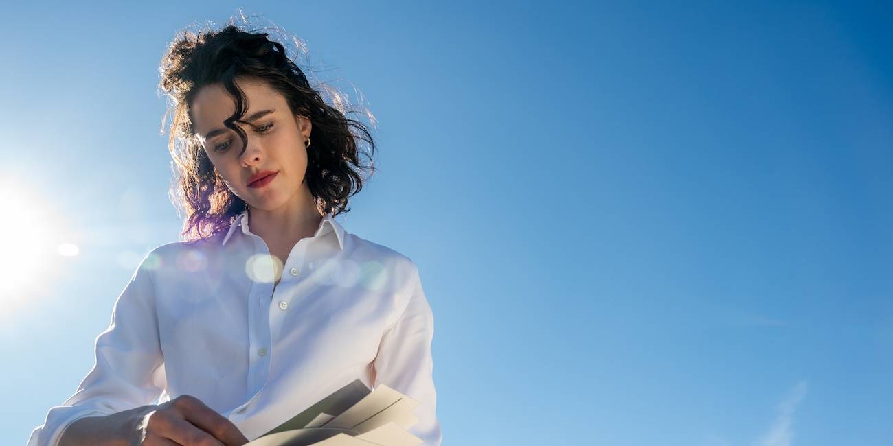 Ethan Coen and Tricia Cooke Break Down 'Honey, Don't's Bogart Influence ...