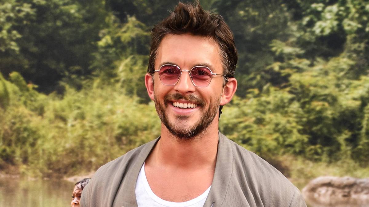 Before 'Bridgerton' and 'Wicked', Jonathan Bailey Played a Heartthrob ...