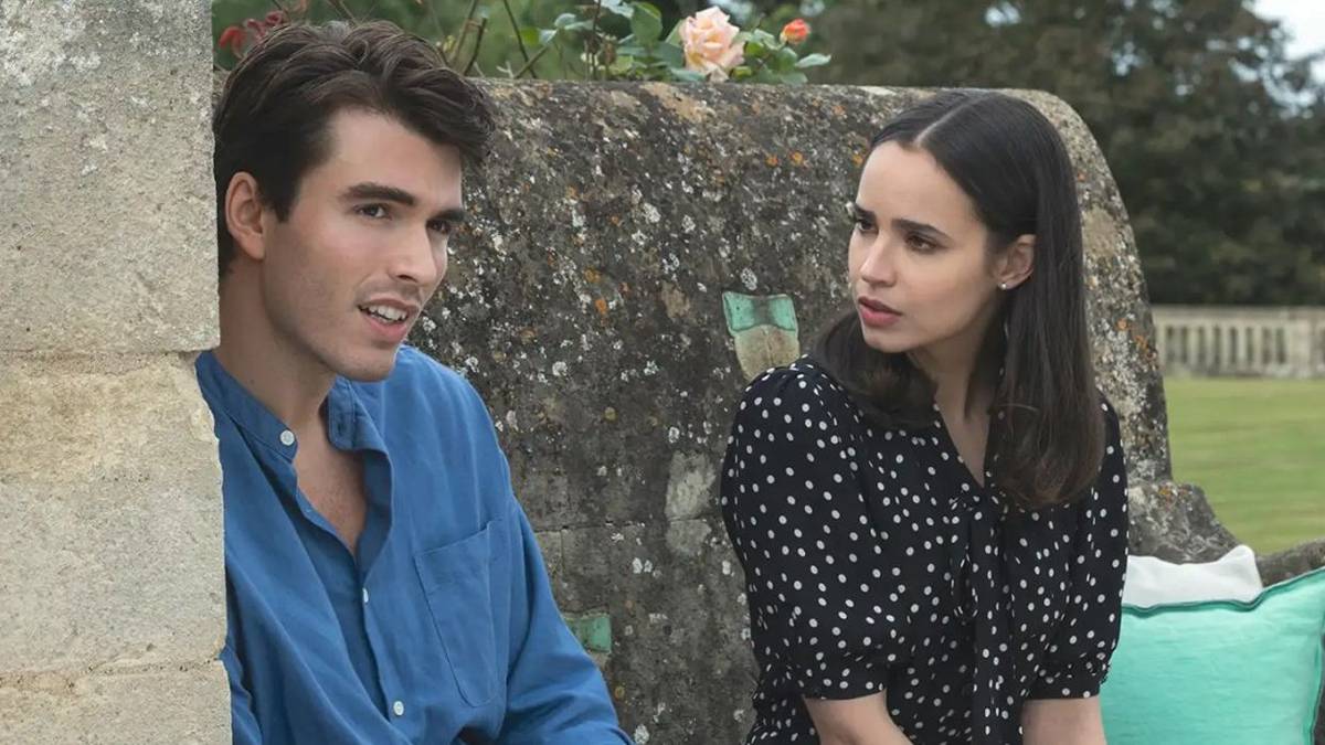 'Purple Hearts' Star's New Romance Steals the Spotlight on Netflix ...