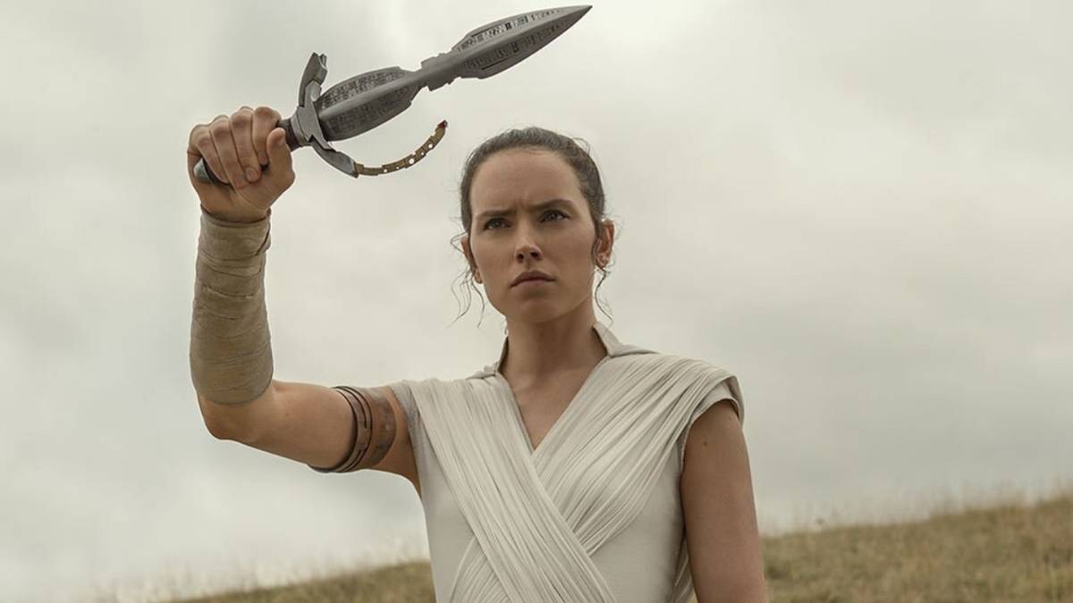 8 Movie Plot Twists That Make Literally No Sense