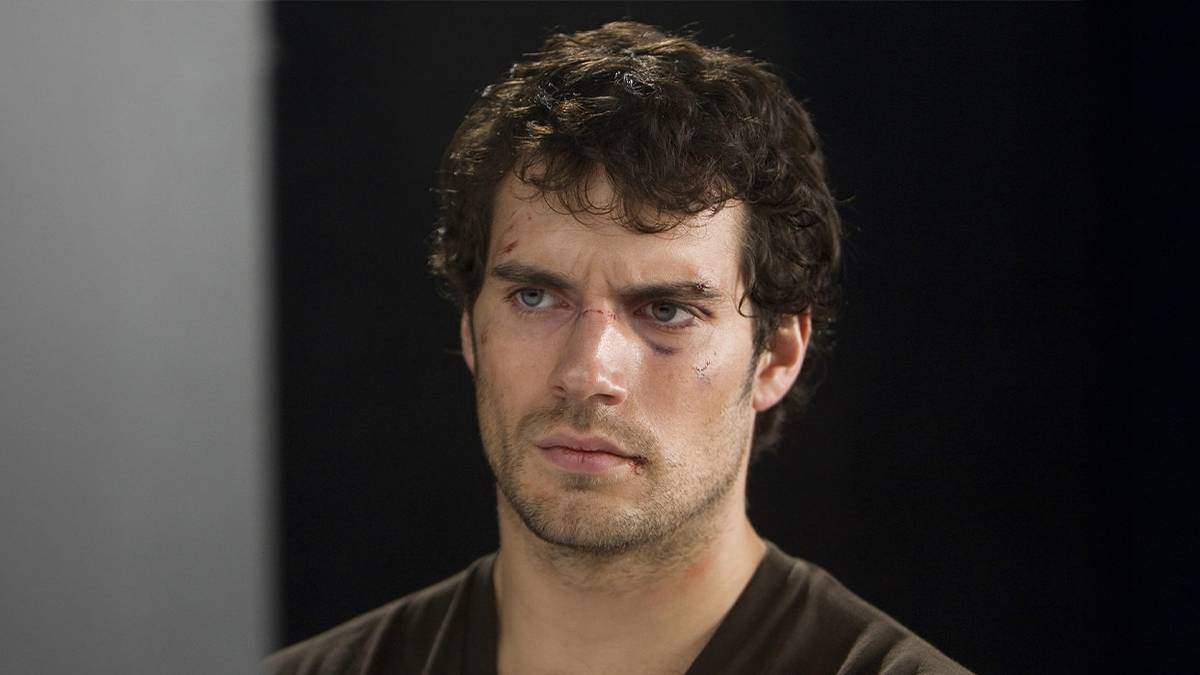 This Free-to-Stream Henry Cavill Action Movie With an Icon Defies ...