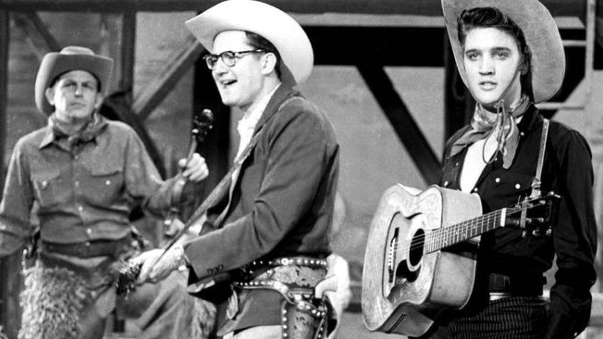 Elvis Presley’s Most Embarrassing TV Moment Led to a Hilarious Team-Up ...