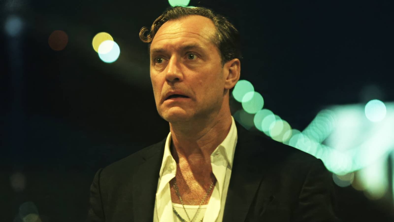 Jude Law Took Inspiration From Kurt Cobain for His New Netflix Crime ...