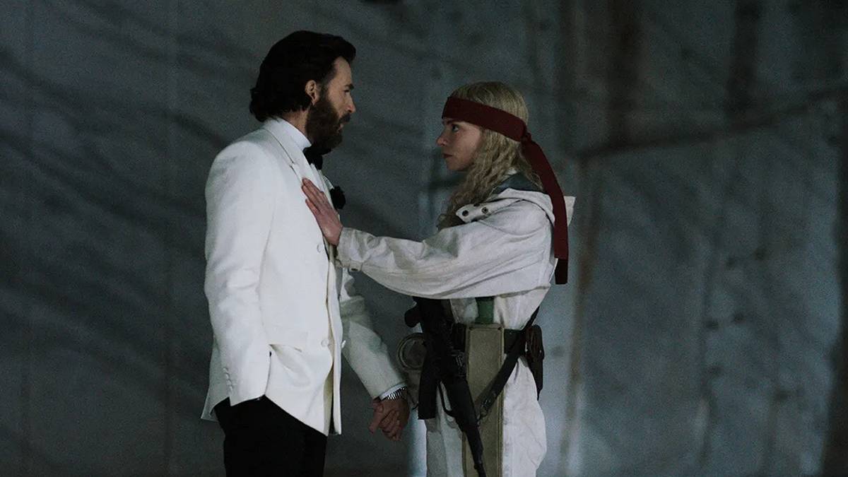 ‘Sacrifice’ Review: Anya Taylor-Joy and Chris Evans Give Us Another Soft Eat-the-Rich Movie ...