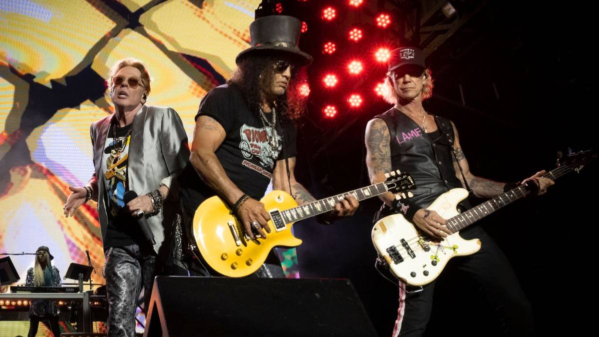Guns N’ Roses Nearly Toured With This Iconic Band 30 Years Ago — And ...