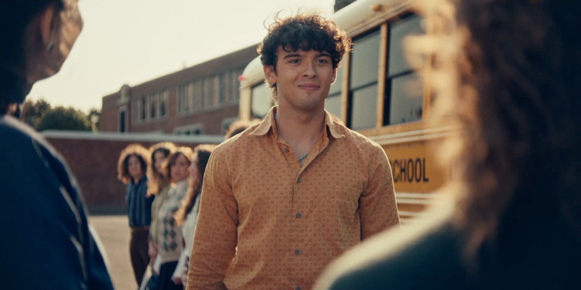 'The Eternaut' Review: Netflix's Chilling Sci-Fi Thriller Has No ...