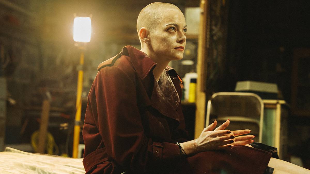 ‘Bugonia’ Review: Emma Stone, Yorgos Lanthimos and Jesse Plemons Are a Trifecta of Wild Freaks ...