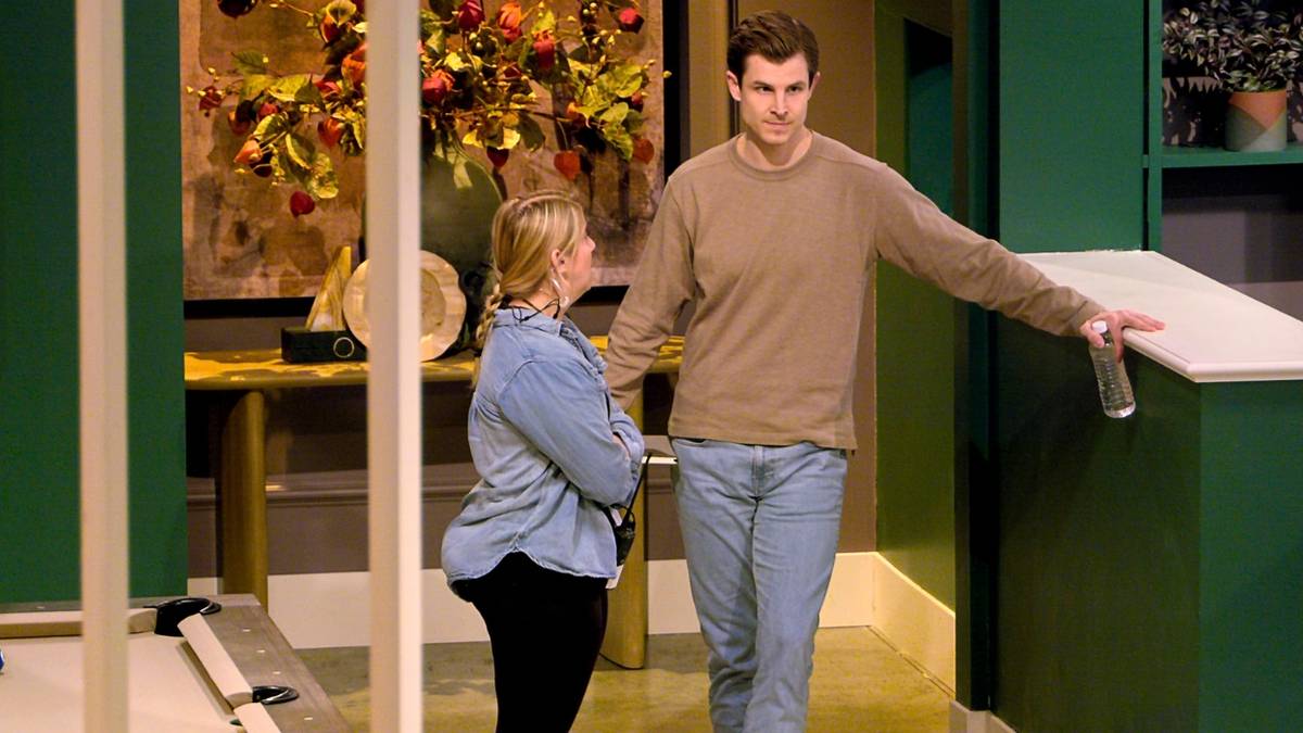 'Love Is Blind' Season 9 Is Incredibly Cringey for Many, Many Reasons