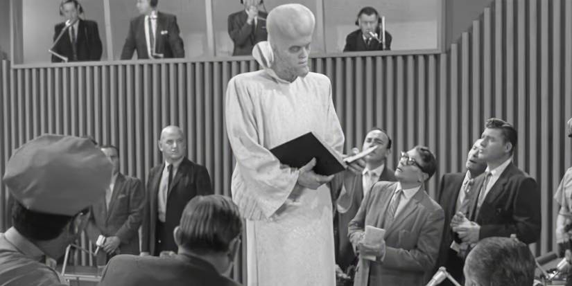 10 Creepiest 'Twilight Zone' Moments of All Time, Ranked