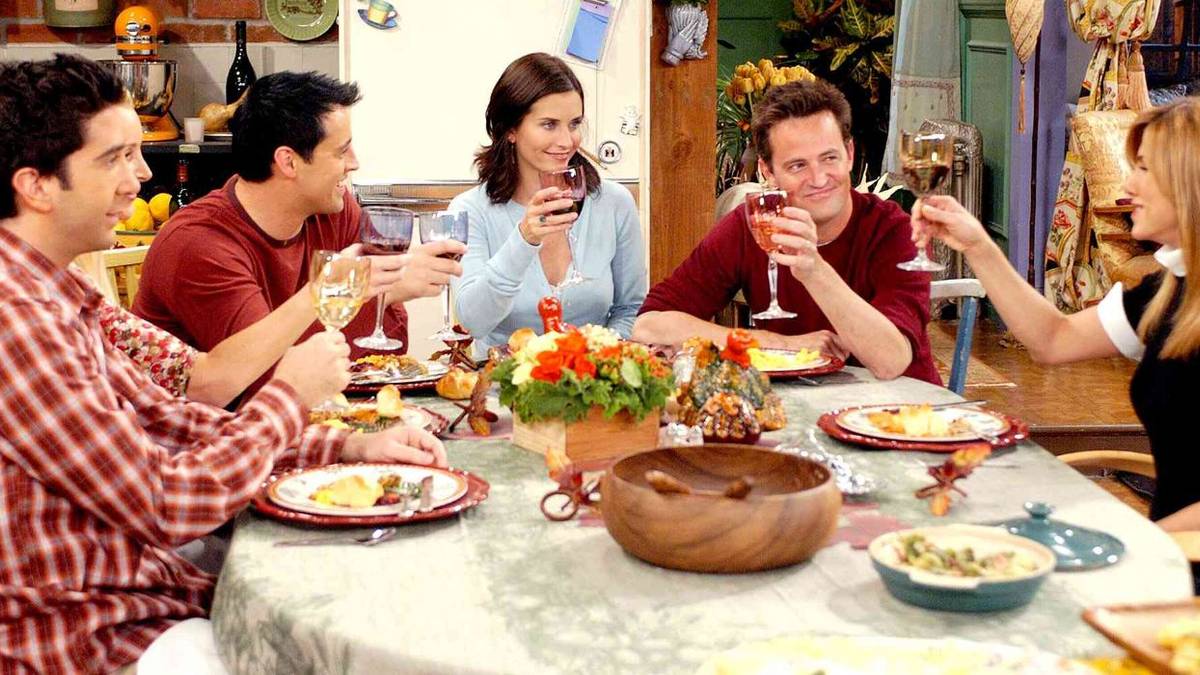 10 Greatest Thanksgiving Sitcom Episodes of All Time, Ranked