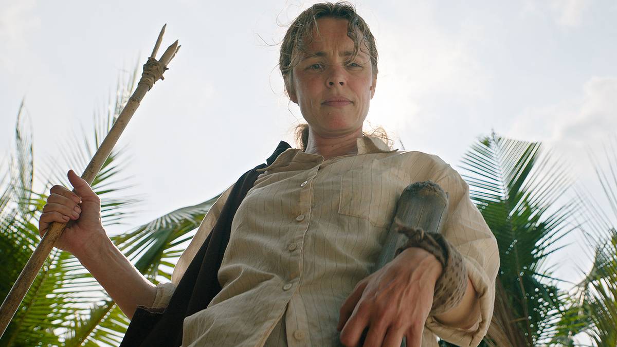 Rachel McAdams and Dylan O'Brien Struggle to Survive in New Look at Sam ...