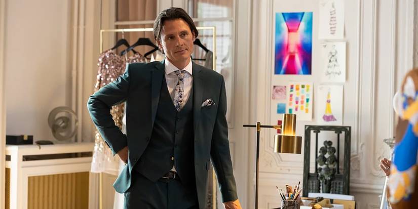 All 7 of Emily Cooper's Relationships in 'Emily in Paris,' Ranked (#2 ...