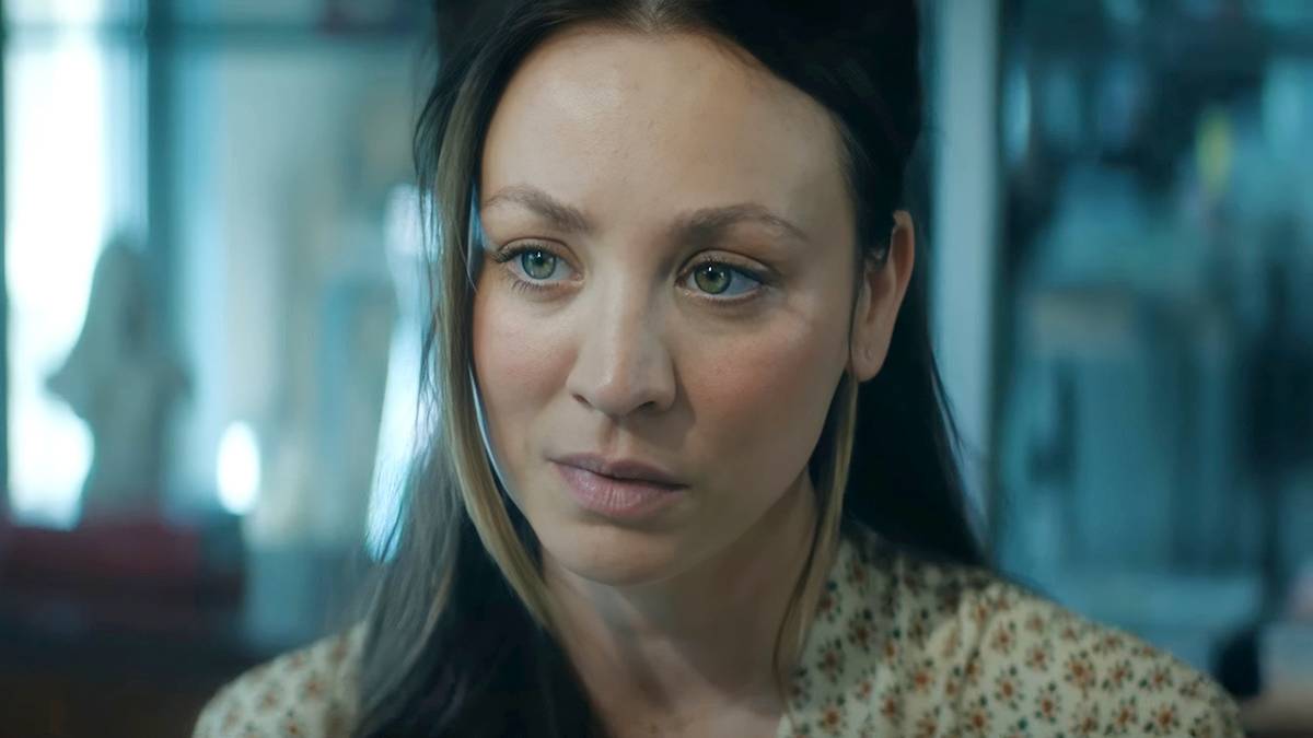 Kaley Cuoco Searches for a Beloved Hunger Games Star in First Trailer ...