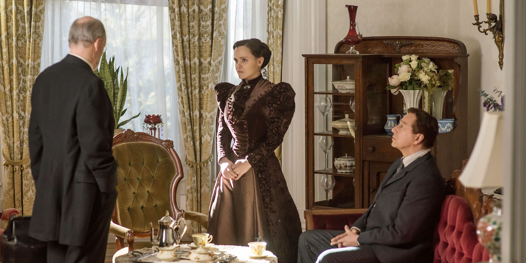 Before Ryan Murphys Netflix Show Christina Riccis 8 Part Lizzie