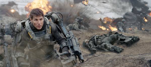 27 EDGE OF TOMORROW Images Featuring Tom Cruise and Emily Blunt