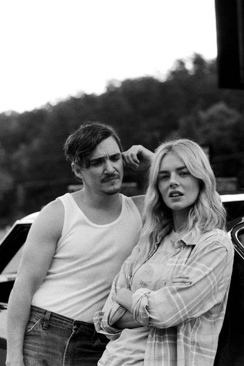 'Carolina Caroline' Review: Samara Weaving and Kyle Gallner Are a ...