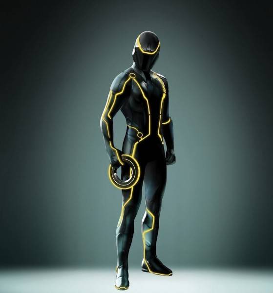 TRON LEGACY New Images; SPACE PARANOIDS ONLINE Viral Game Released